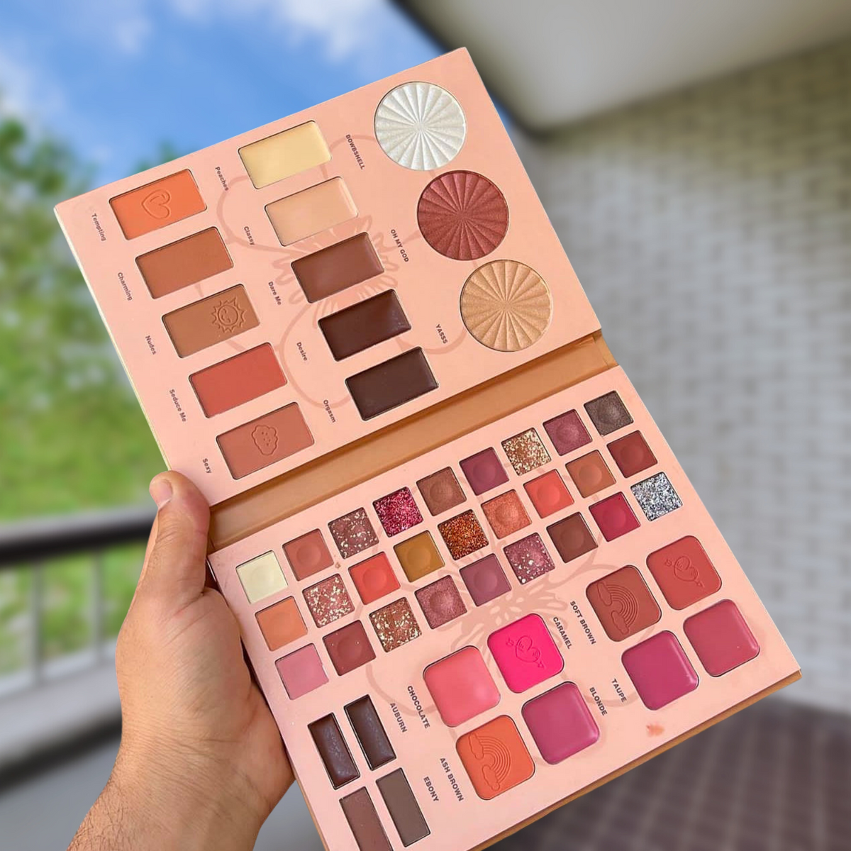 Mocallure - 52 Color All-in-One Makeup Book – eDesire